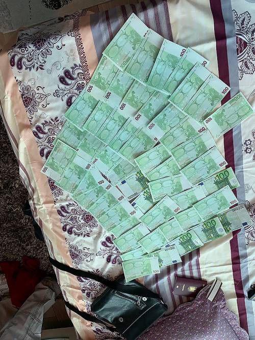 Fake carrier scam: 6 arrested in Romania and the Netherlands | Europol