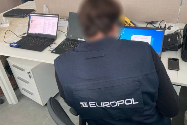 11 olive oil counterfeiters arrested following Operation OPSON ...