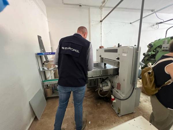 More than EUR 4 million in fake 500 euro bills seized in Spain – The ...