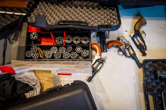 Gun smugglers behind mail order service arrested in Poland and the ...