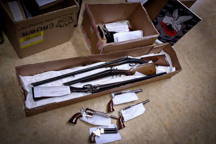 Gun smugglers behind mail order service arrested in Poland and the ...