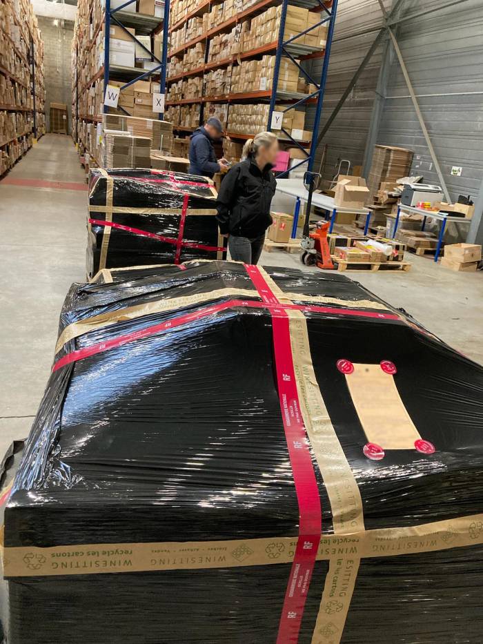 Wine counterfeiters busted in Italy for selling bottles of fake wine ...