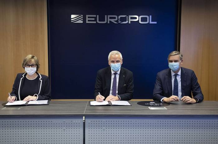 Europol and European Investment Bank sign Working Arrangement ...