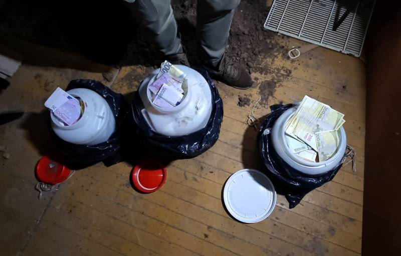 Operation SKY ECC – Operation dedicated to tackling Sky ECC encrypted ...