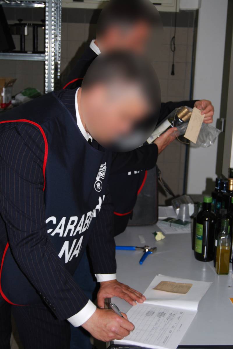 11 olive oil counterfeiters arrested following Operation OPSON | Europol