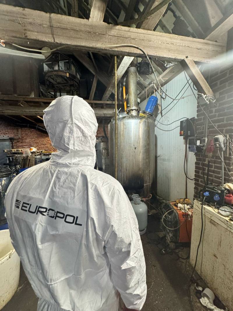 Clandestine lab producing drugs at industrial-scale dismantled in ...