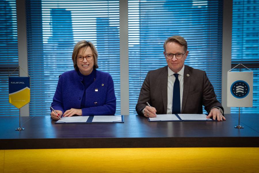 Europol and Frontex forge closer cooperation | Europol