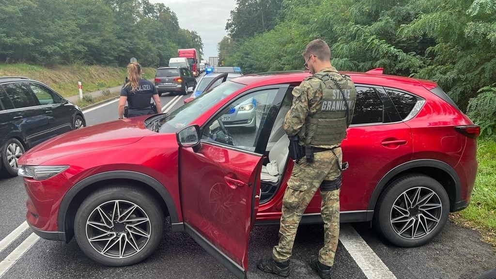 Operation Mobile 6 puts the brakes on car thieves – Europol supports ...